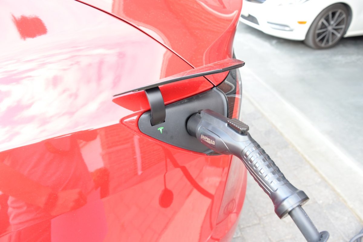 AMPROAD iFlow P9 EV Charger Full Review - EVchargerReviews.net