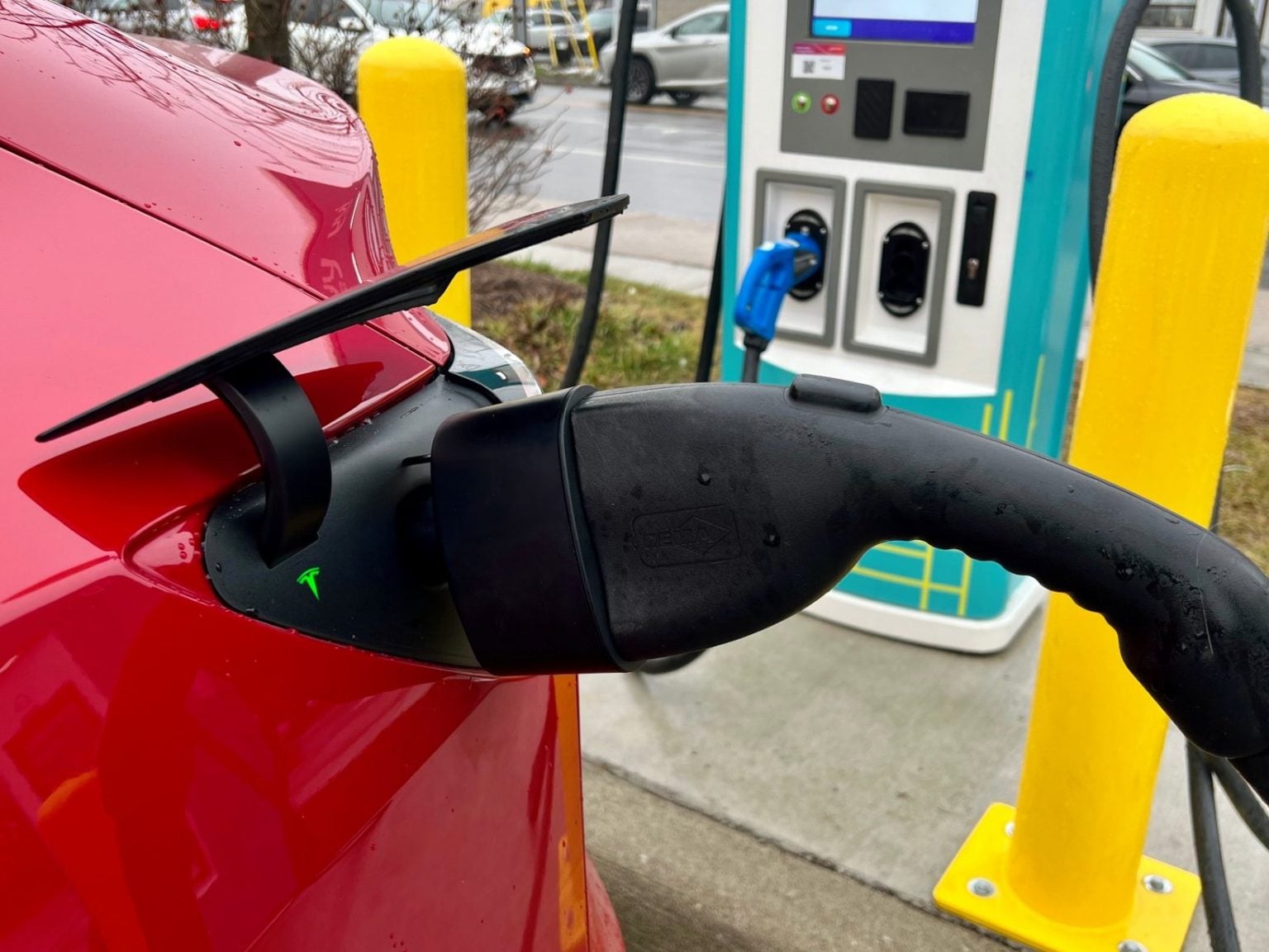 Public EV Charging Station Stats (April, 2024) - How many are in the USA?