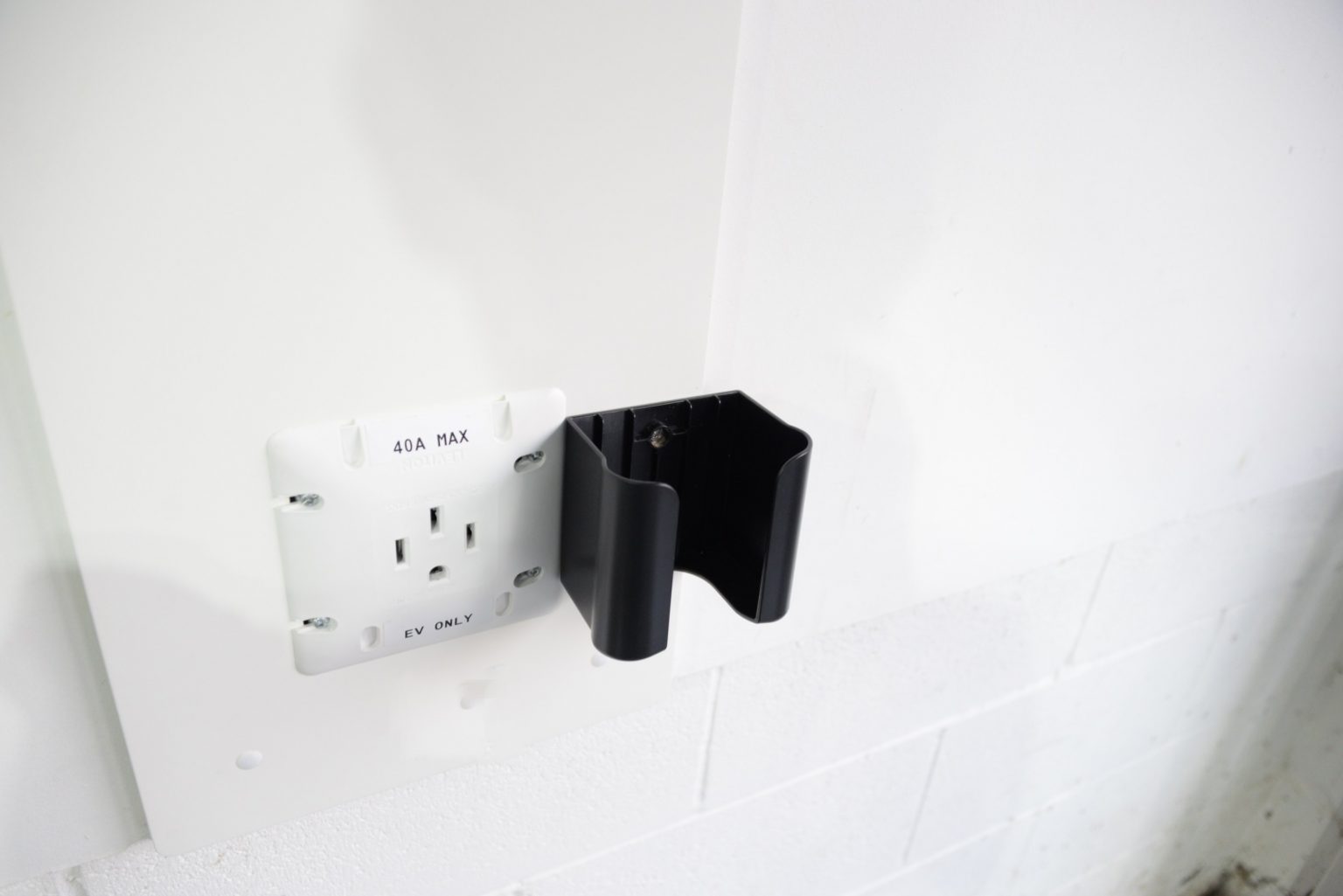 ShockFlo G1 Portable EV Charger - Full Review - EVchargerReviews.net