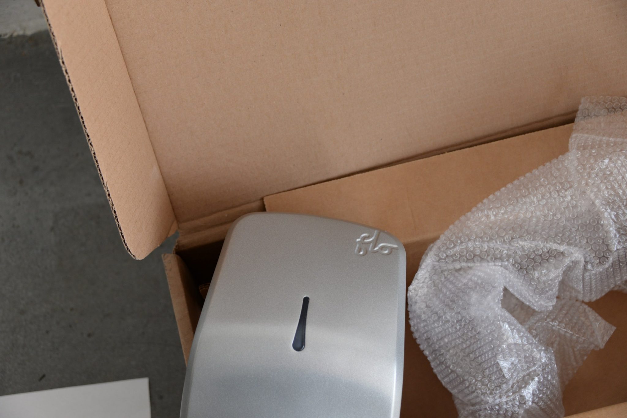 FLO Home X5 EV Charger - Full Review - EVchargerReviews.net