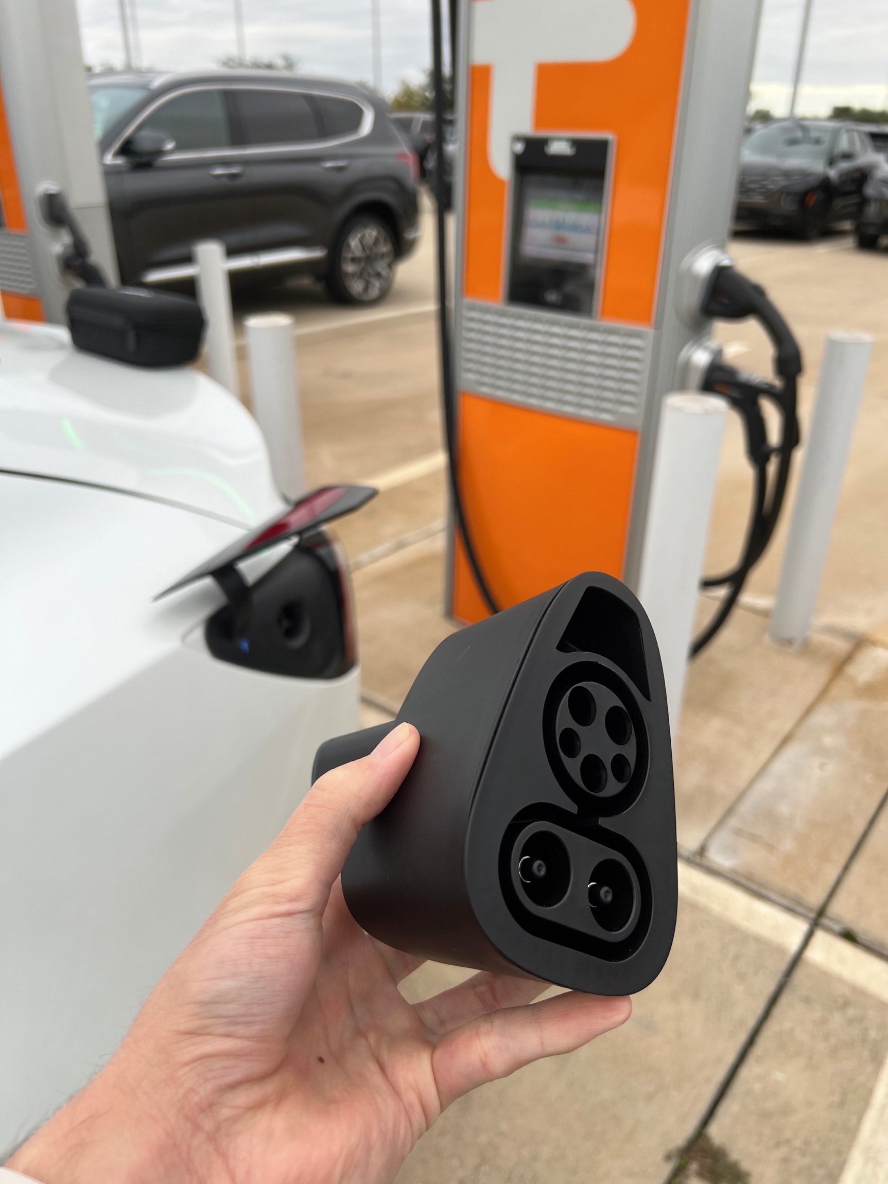 Can you charge a Tesla on the ChargePoint network? - EVchargerReviews.net