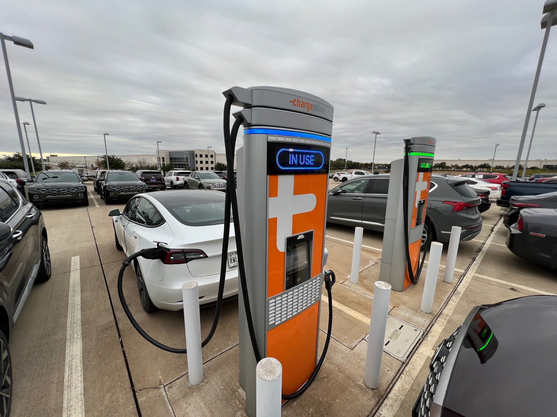 Can you charge a Tesla on the ChargePoint network? - EVchargerReviews.net
