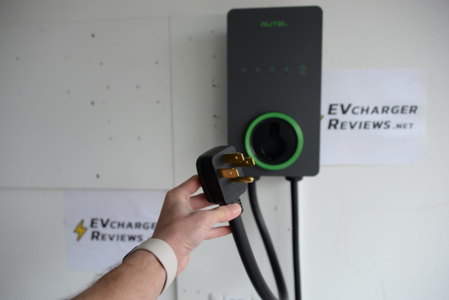 Autel MaxiCharger AC Lite - Full Review - EVchargerReviews.net